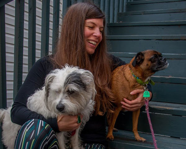 Author Wynn aims to destigmatize romance genre - Charleston City Paper