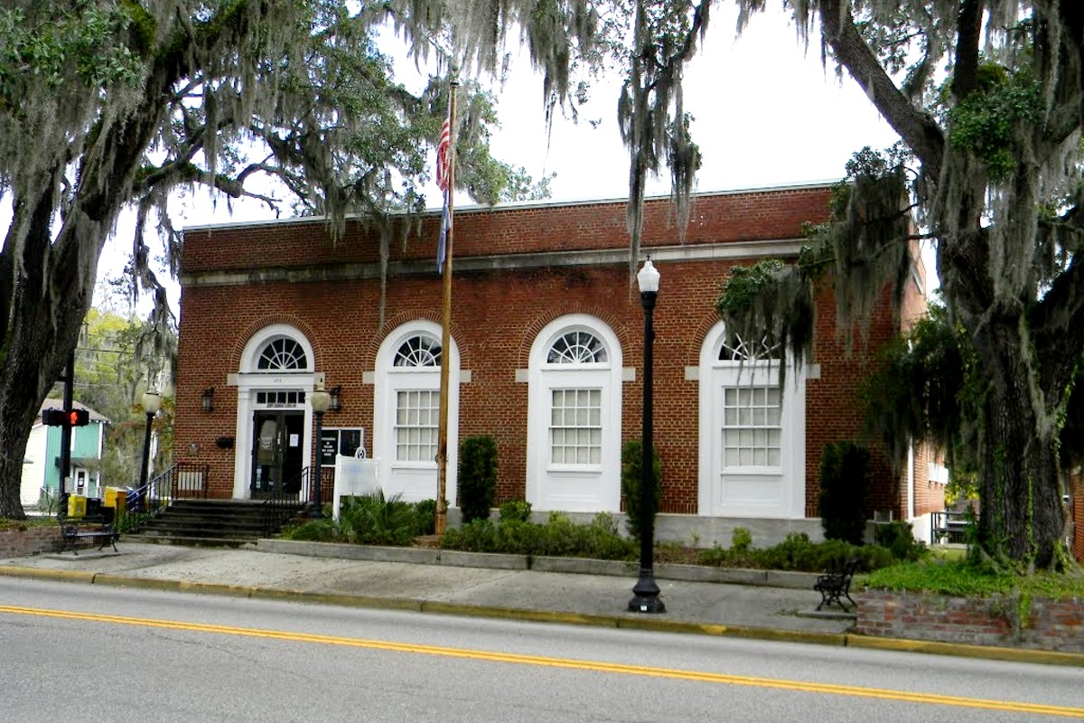 Mystery Photo: Boxy building - Statehouse