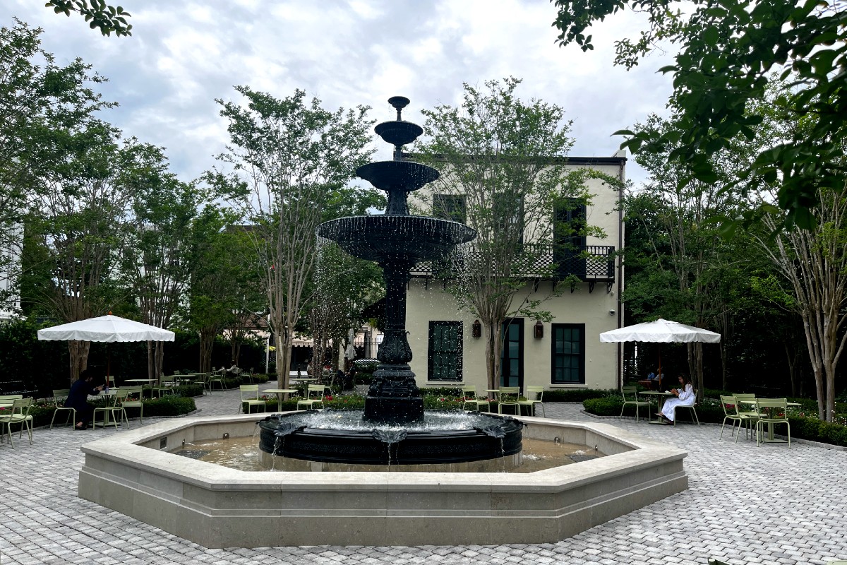 Mystery photo: Fountain and more - Statehouse